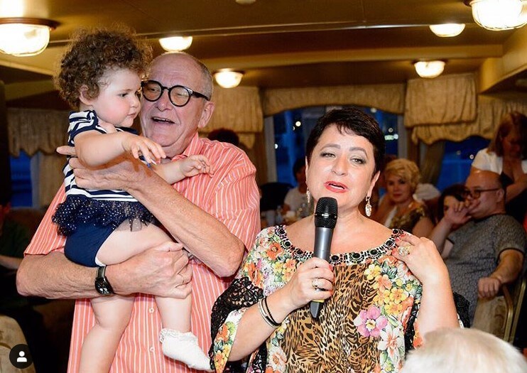 Dad again? 79-year-old Emmanuel Vitorgan puzzled fans. A PHOTO